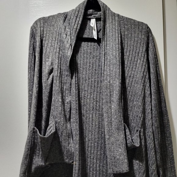 NY Collection | Sweaters | Ny Collection Petite M Heather Grey Ribbed ...